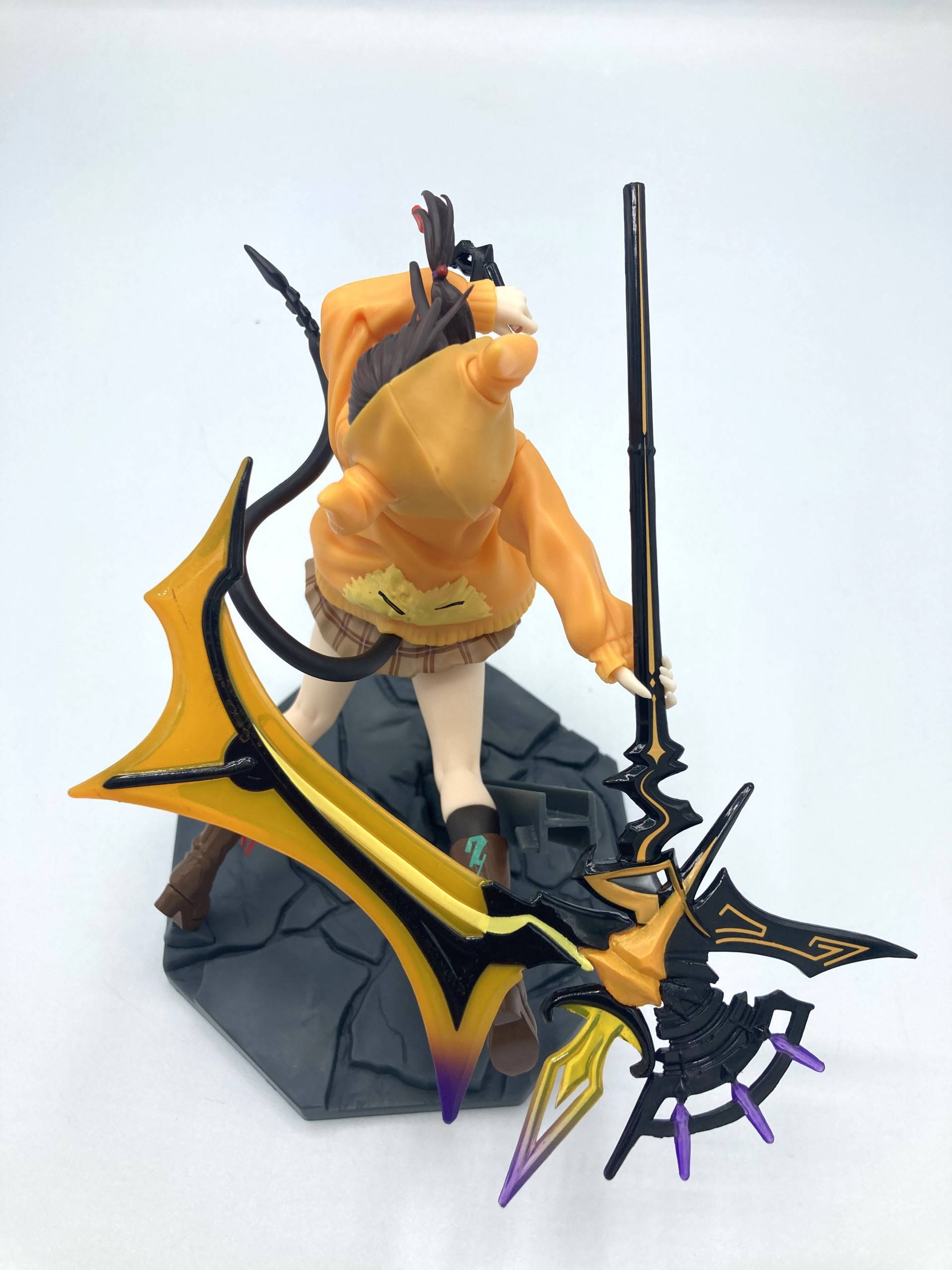 【レビュー】ヘブンバーンズレッドLuminasta“朝倉可憐-紅蓮月華のKillrazor” | ゲーム・フィギュア・トレカ・古着の買取ならお宝創庫